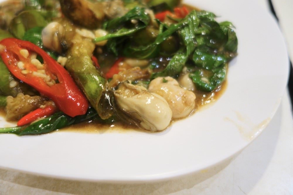 曼谷通羅宵夜美食｜55 Pochana 泰式料理！開到凌晨的泰國在地熱炒店！ - Elsa旅遊親子生活